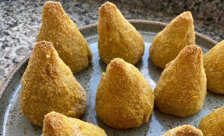 Coxinha assada com batata - Receitas para Família